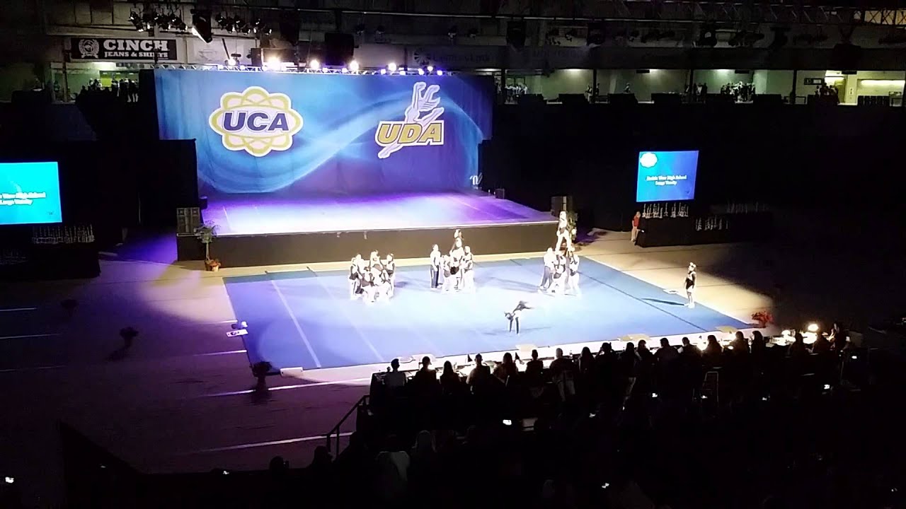 Prairie View High School Varsity Cheer 2014 - YouTube