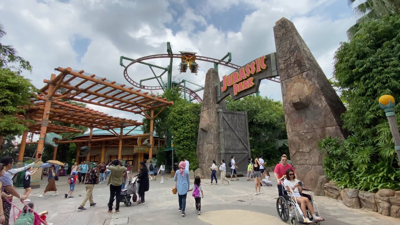 Canopy Flyer Jurassic Park Roller Coaster at Universal Studios ...