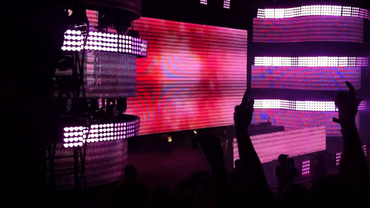 Bassnectar - Breathless Red Rocks 2014 - YouTube