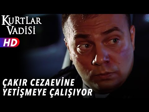 Çakır Cezaevine Yetişmeye Çalışıyor - Kurtlar Vadisi | 26.Bölüm
