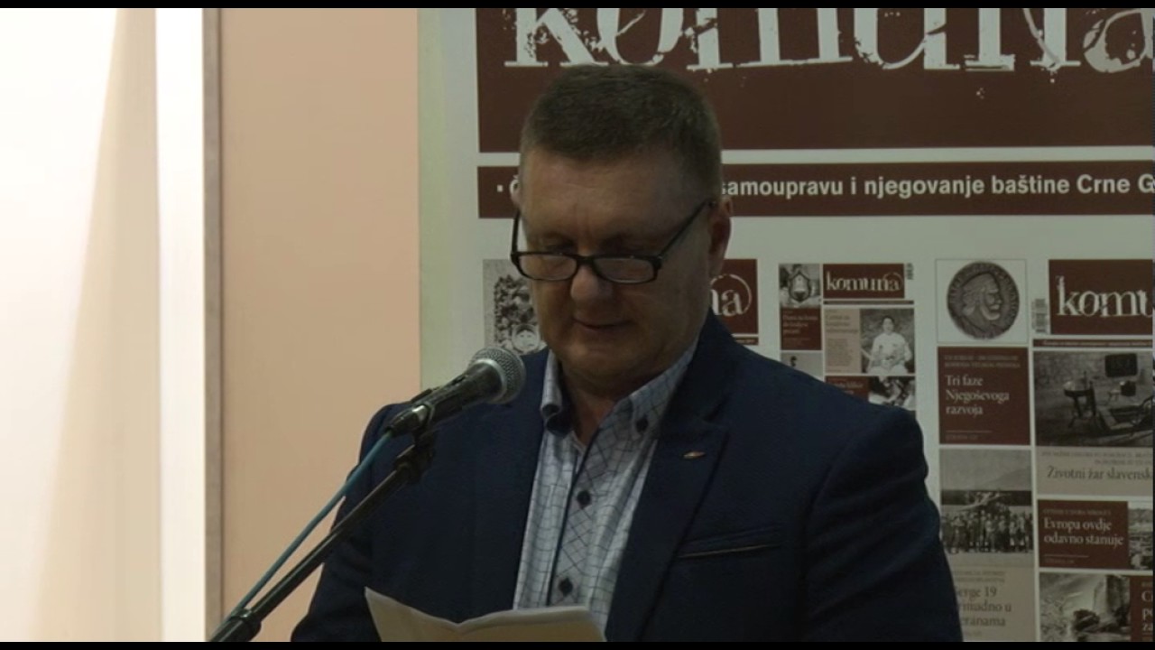 Amer Ramusovic urednik casopisa Komuna na svecanoj dodjeli godisnje ...