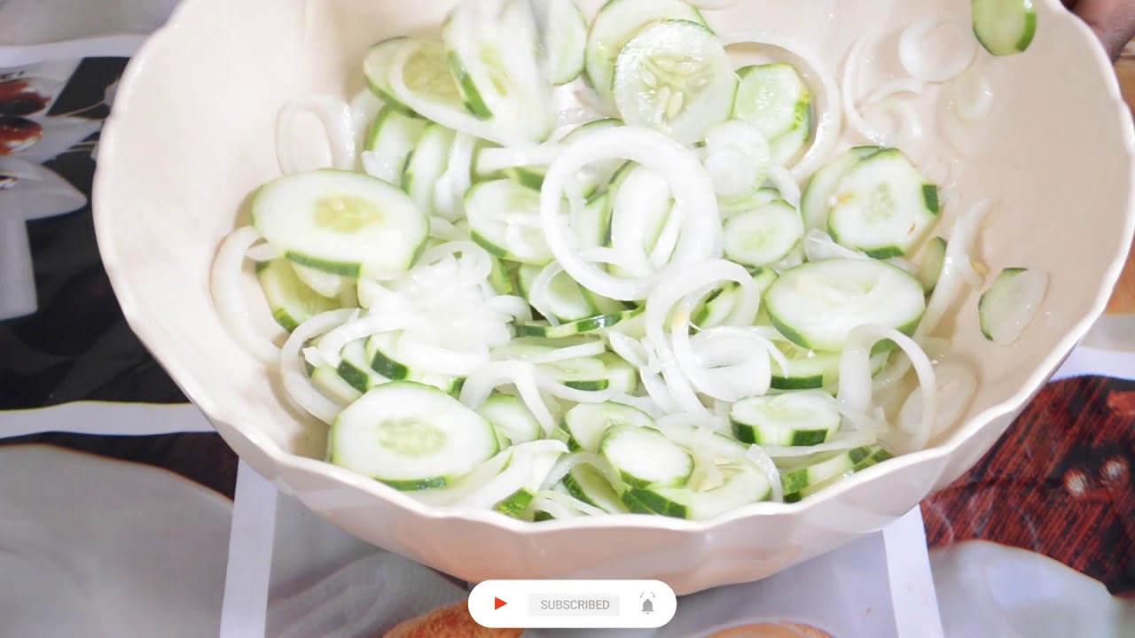 Guteka- Gutegura Salade Idasaba Byinshi😋😋 - YouTube