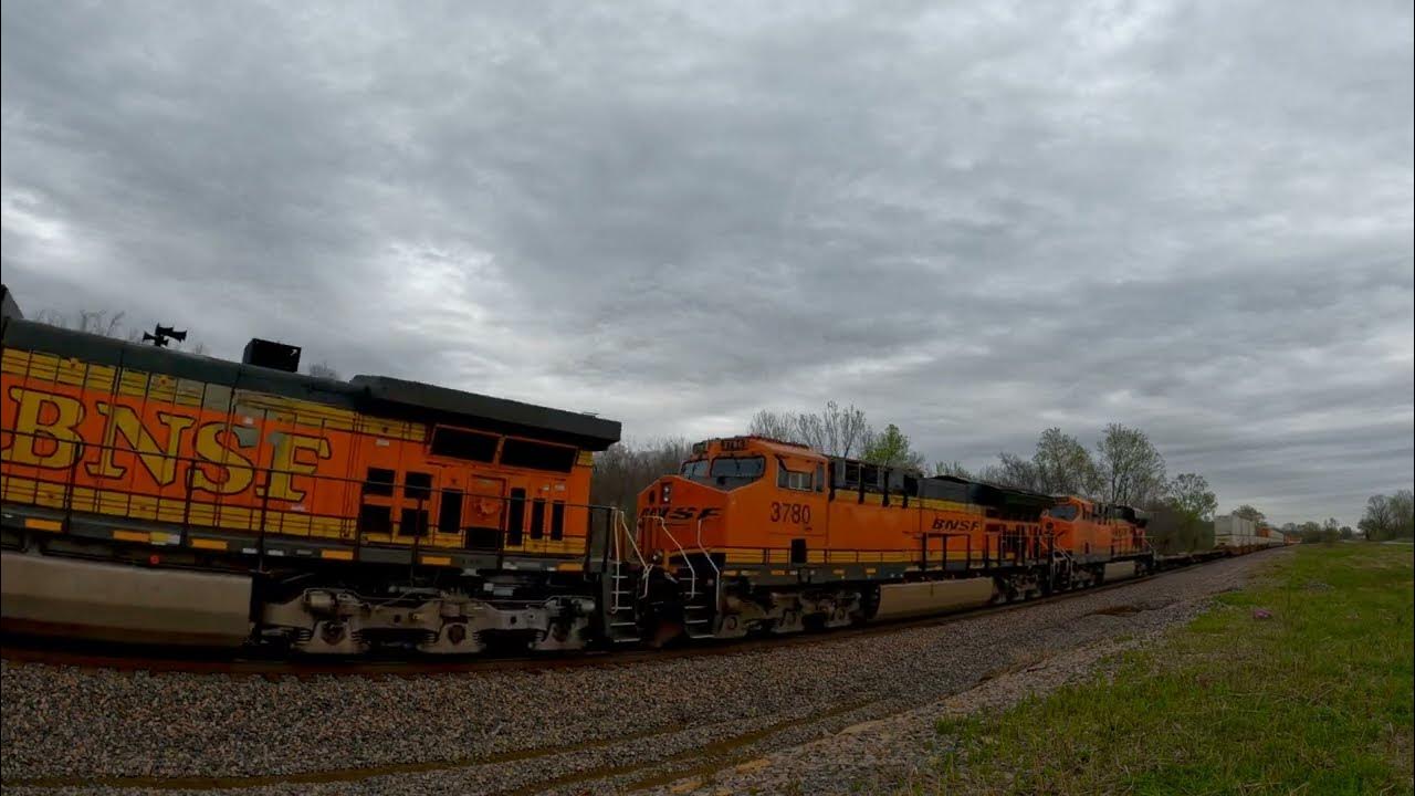 Westbound BNSF 5628/3780/6193, Intermodal Train, "Cherokee Sub" Tulsa, OK, 4-16-2022, DJI - YouTube