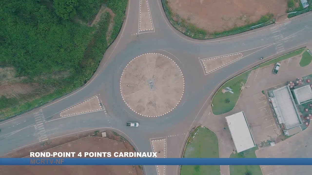 Rond-Point 4 Points Cardinaux. République du Congo – Afrique Centrale ...