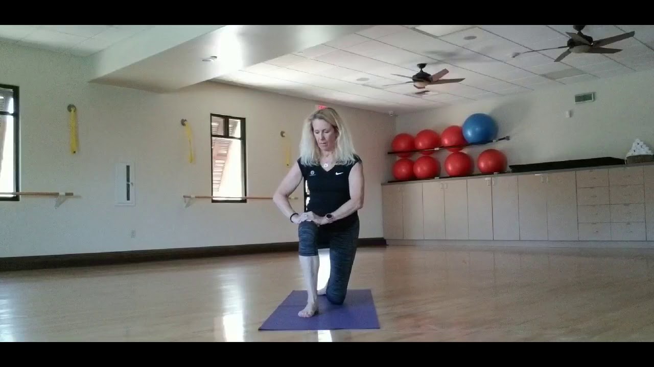 Half Kneeling Lunge - YouTube