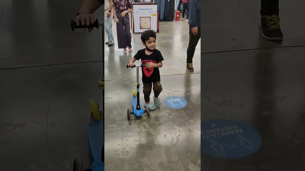 Aarav's Road runner ride 🛴🛴 - YouTube