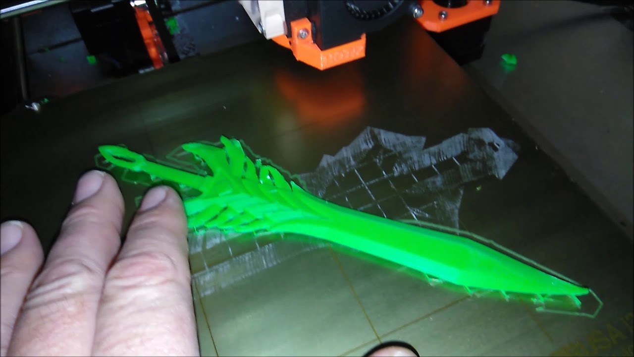 Model #32 - Justicar Aatrox sword (LoL) 3d printed on our prusa i3 mk3 ...