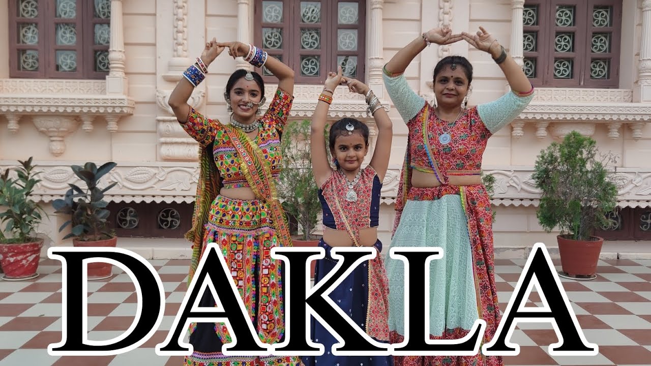 DAKLA - 2 garba | Navratri special | freedomlife Parmi | Ambe maa | Maa ...