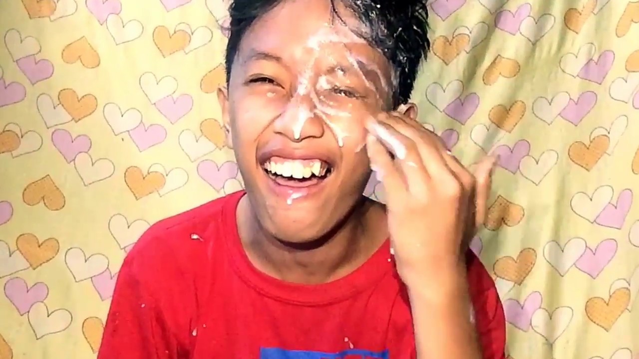 2nd Vlog (making failed slime) - YouTube