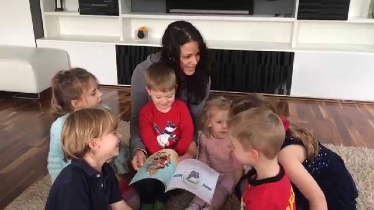 A cheeky peaky story time of Silly Eric with the kids!! - YouTube