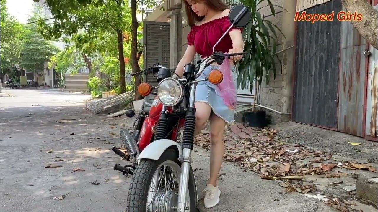 Girl Ride Bike Simson S50 Go To Shopping - YouTube