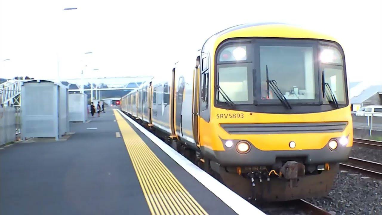 Te Huia , Trains 100 , 101 , 102 , Monday 8th April 2024 . - YouTube