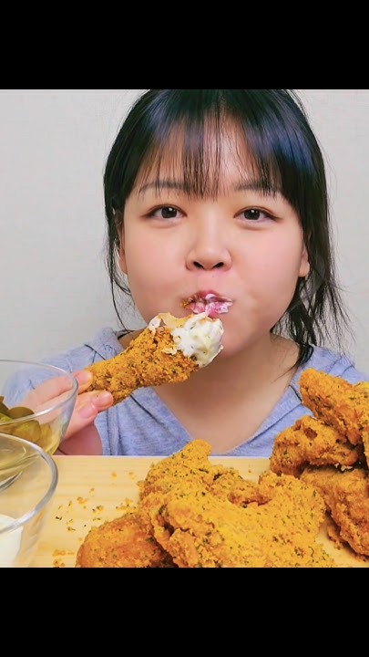 뿌링소스 듬뿍🤍BHC 뿌링클 콤보 먹방🍗ㅣBHC Bburinkle ChickenㅣMUKBANG ASMR - YouTube