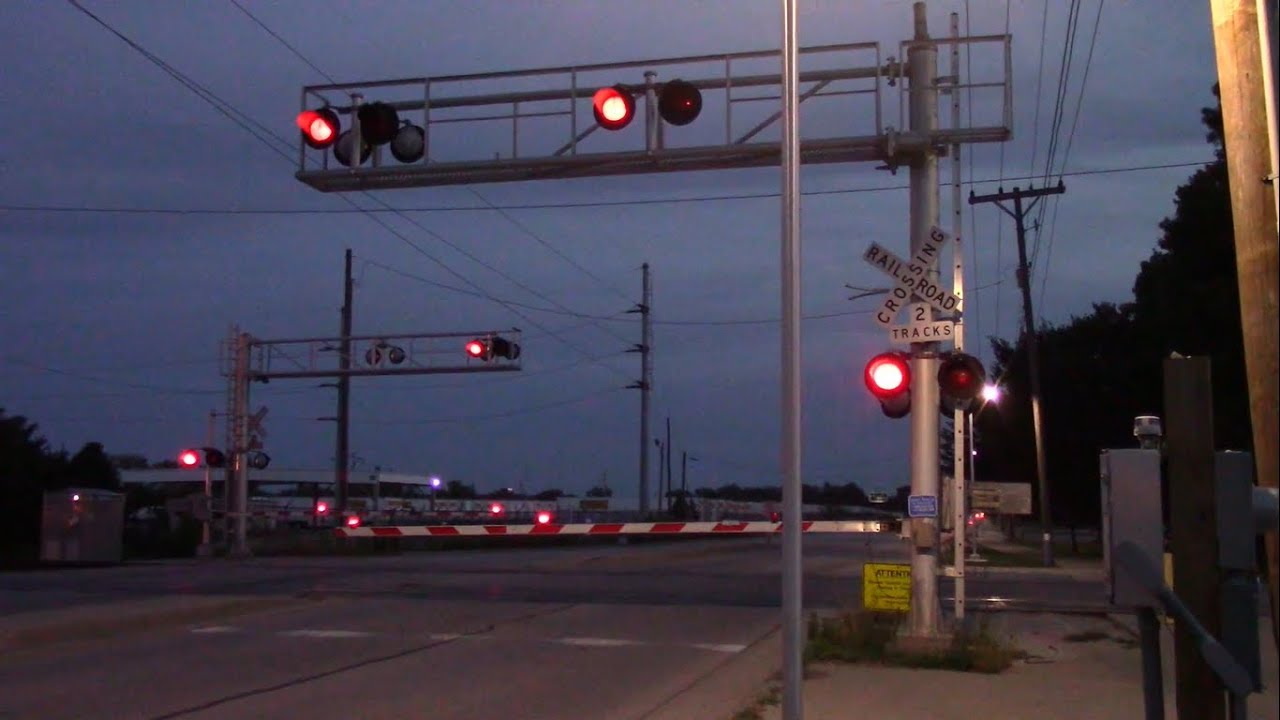 Concord Road Railroad Crossing - NS 61K/D62 Combined Train w/ NS 4018 ...
