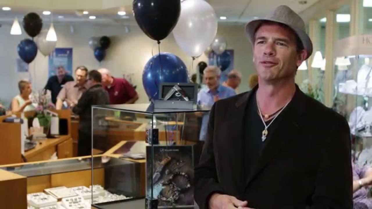 William Henry Trunk Show - YouTube