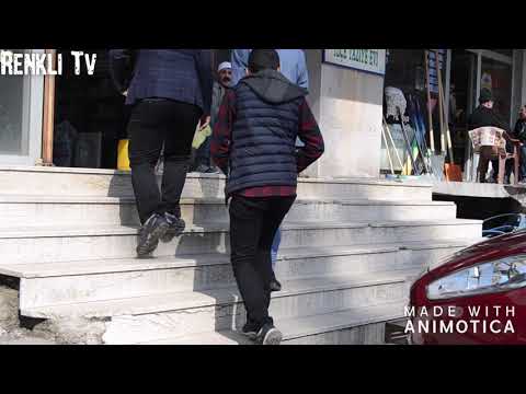 Yüksek Sesle marul yeme şakası 2