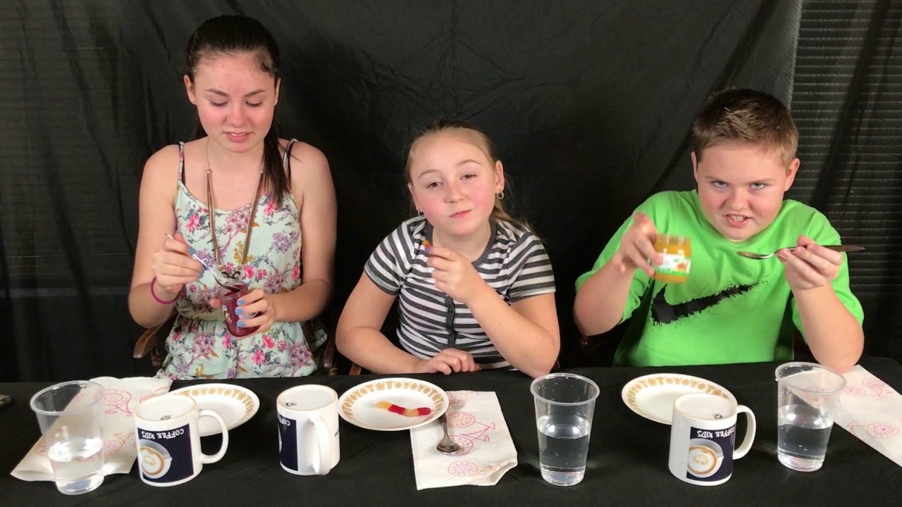 EPIC GUMMY VS BABY FOOD *CRINGE & GAG WARNING* - YouTube