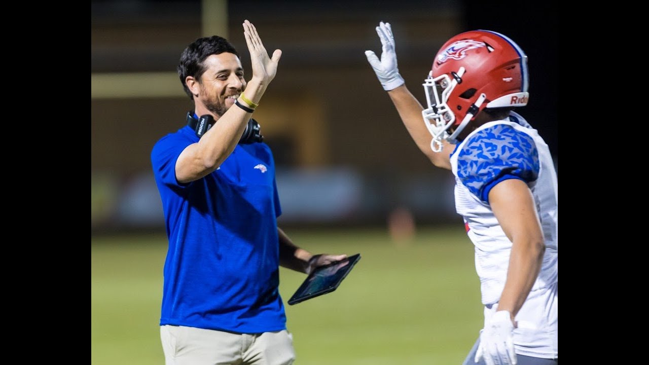 Watch: Hammond football prepares for another state title - YouTube