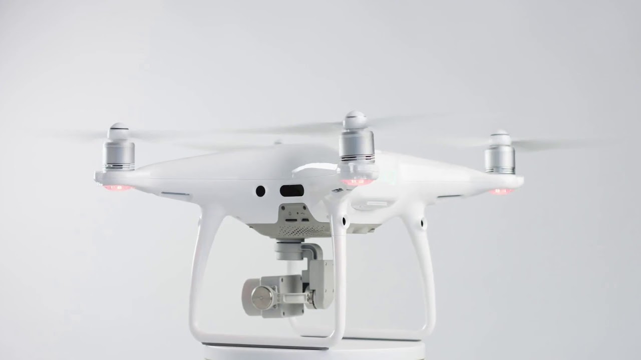 working phantom 4 on a turning on platform - YouTube