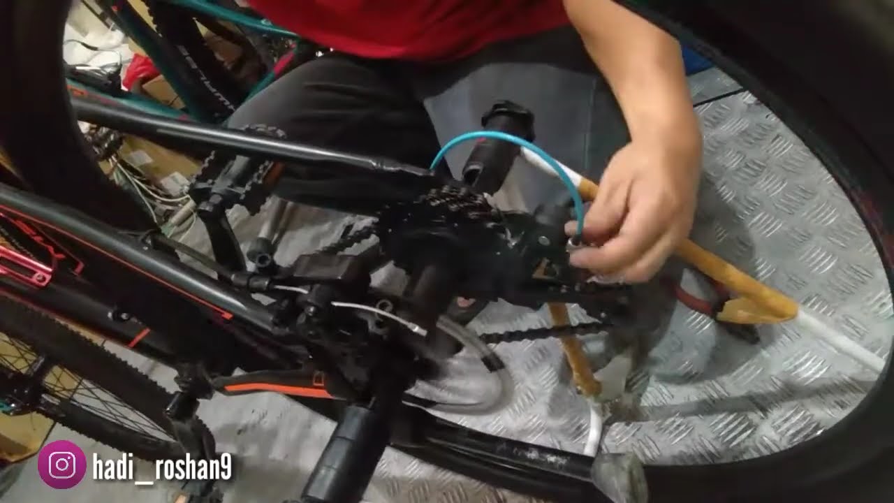 Service MTB Polygon Monarch 5 | Keepgoing - YouTube