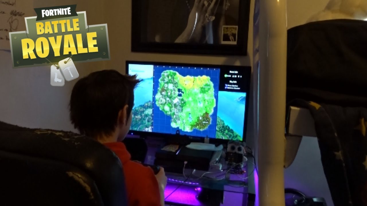 PLAYING FORTNITE | MY STRANGE ADDICTION - YouTube