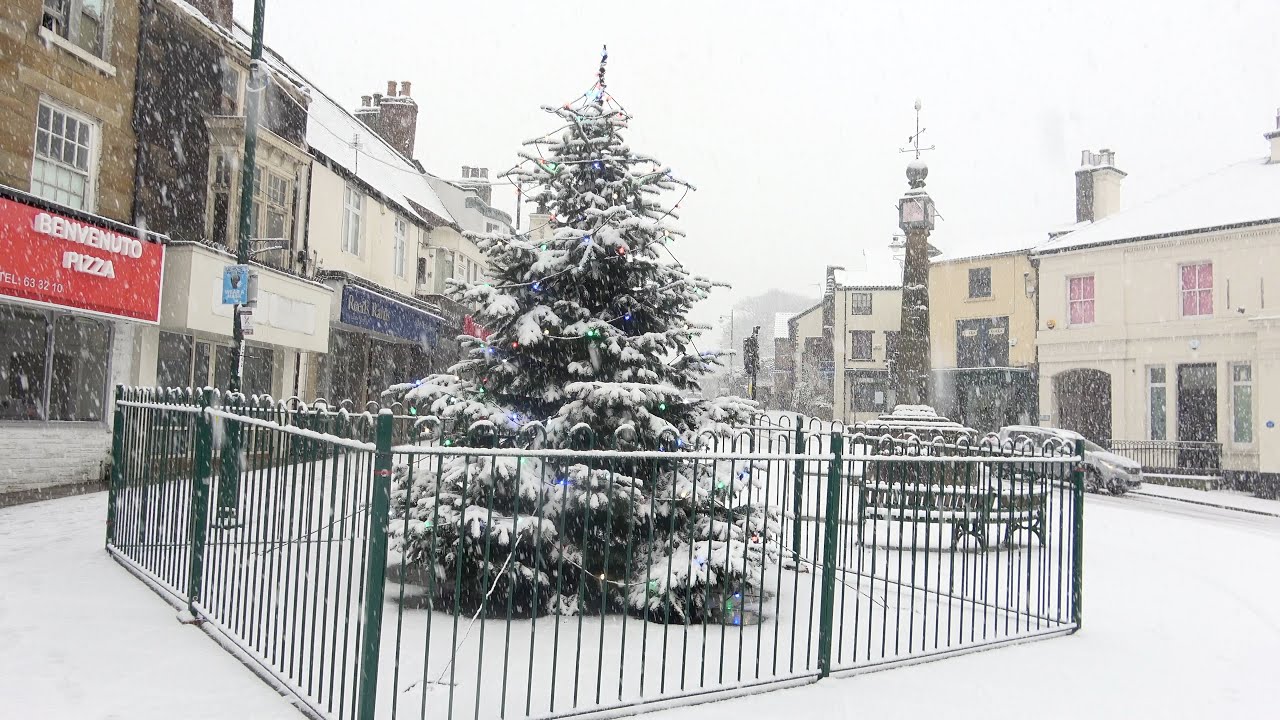 Guisborough in the snow 4K - YouTube