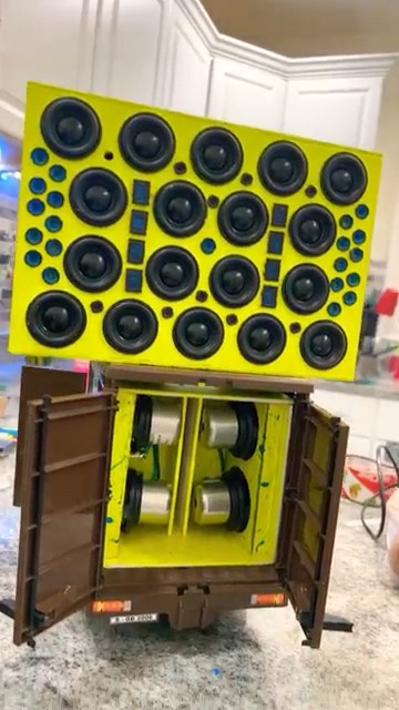 Mini chipeo truck - YouTube