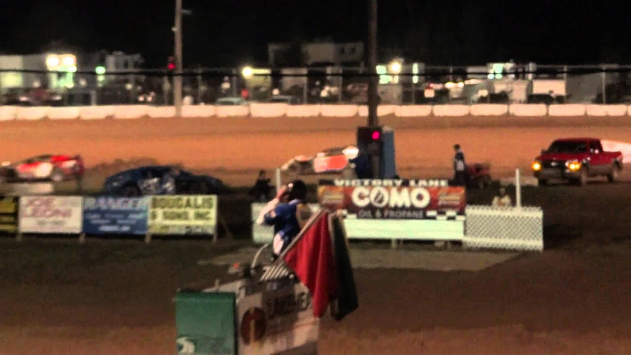 Midwest Modifieds Feature Race at Hibbing Raceway on 8-20-2011 - YouTube