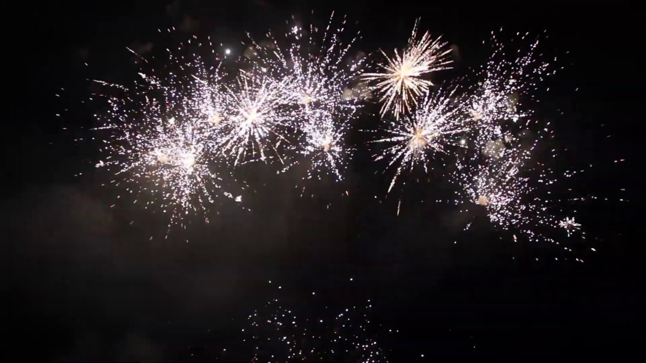 1.3G FIREWORKS: 100S MULTI-ANGLE WATERFALL TO RED STROBE WILLOW SHELLS ...