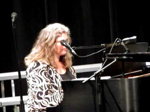 Lisa Otey performing at the RPHS concert - YouTube