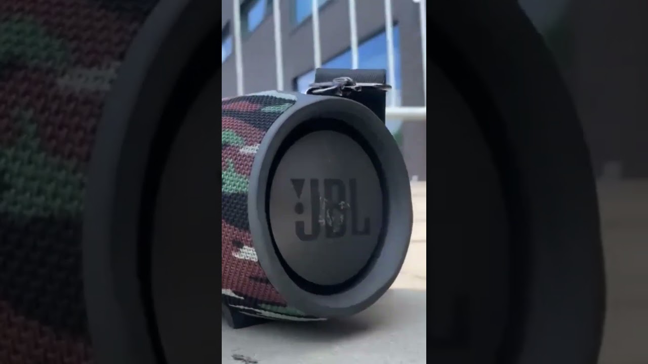 JBL Xtreme: Bass Test in School Fail - YouTube