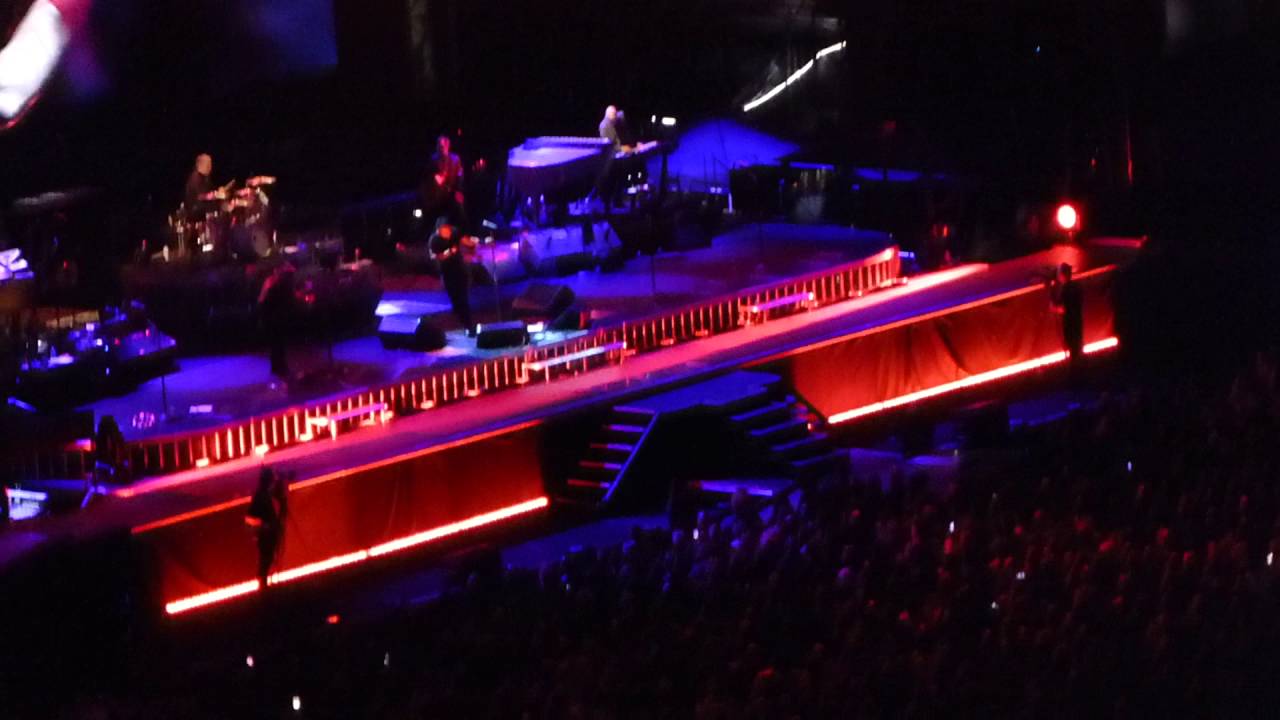 Bruce Springsteen - Metlife Stadium - 8-30-16- -"I'm on Fire" - YouTube