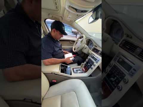 Volvo key remote programming - YouTube