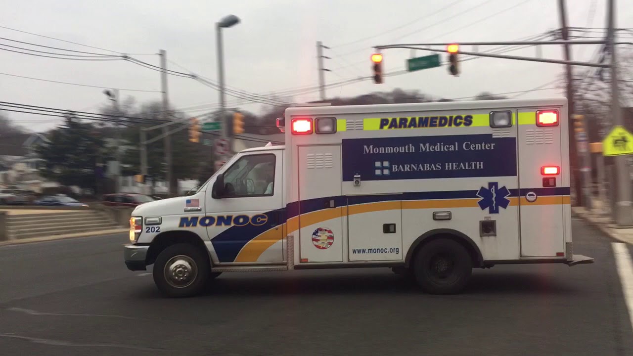 Monoc ALS Ambulance 202 responding - YouTube