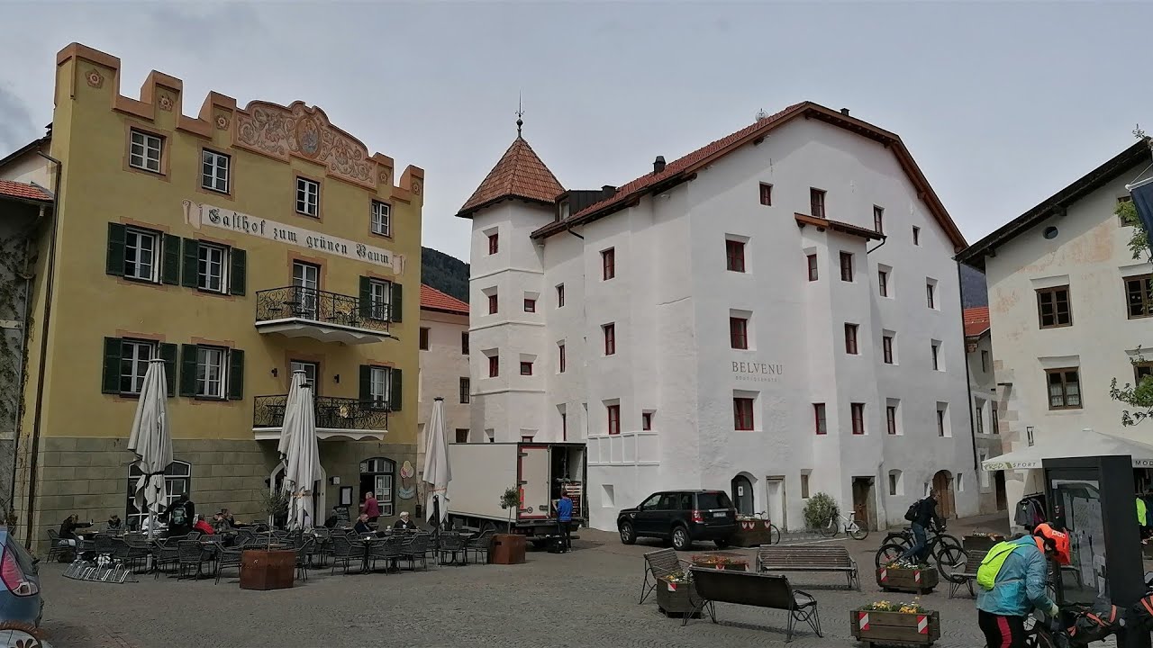Mountain town in the German-speaking part of Italy - YouTube