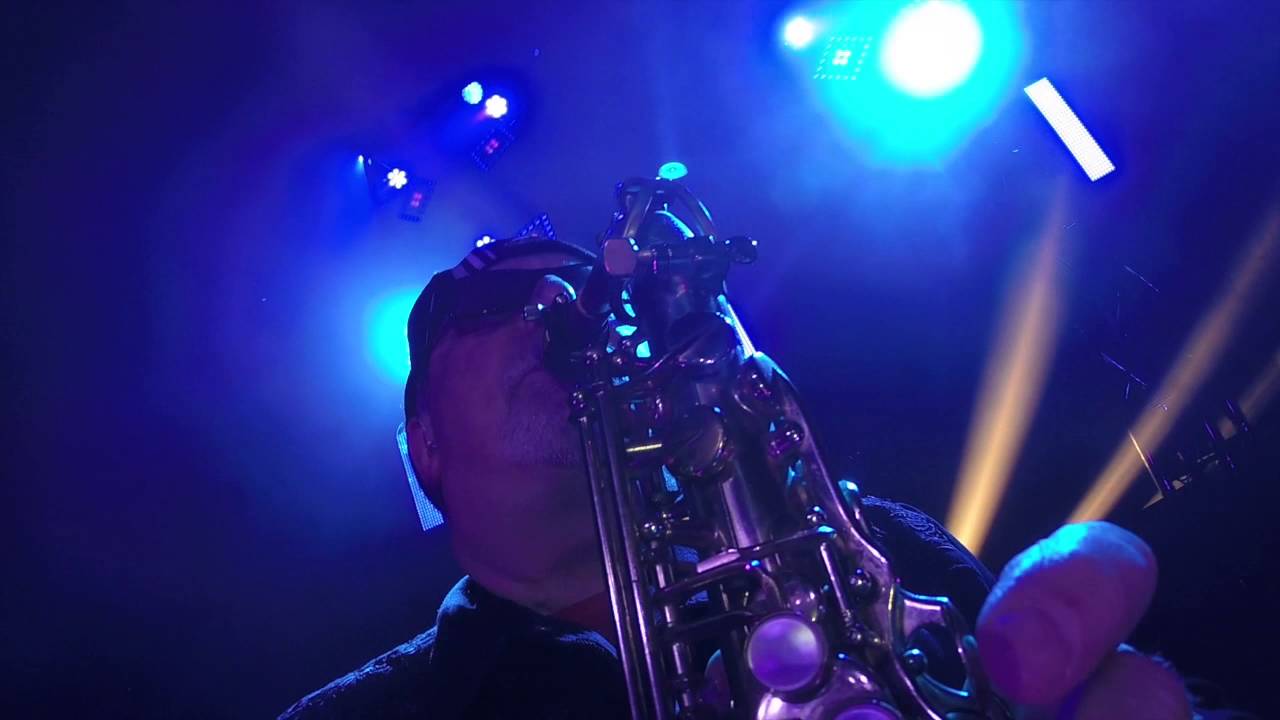 GTD Sound Check Buddy "Bad to the Bone" Solo - YouTube