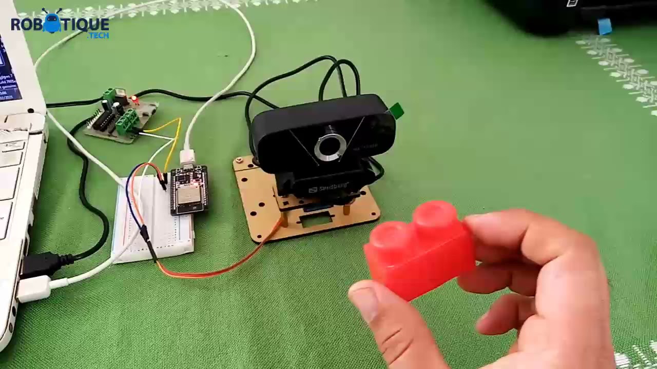 Detection And Tracking Of A Moving Object Using Webcam Controlled By Esp32 Youtube