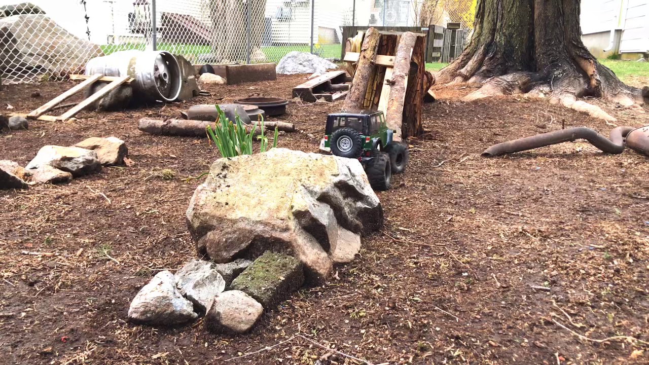 Backyard RC Crawler Course - YouTube