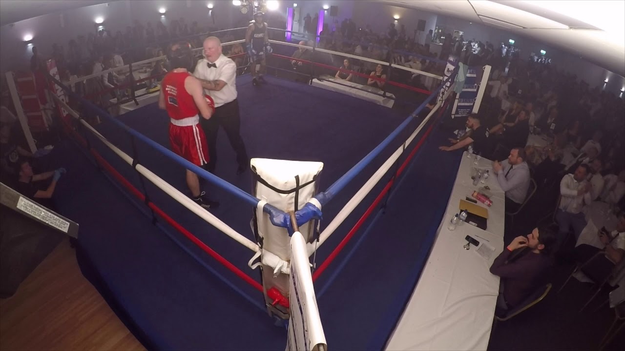 Ultra White Collar Boxing | Kettering | Tommy Hales VS Scotty Ash - YouTube