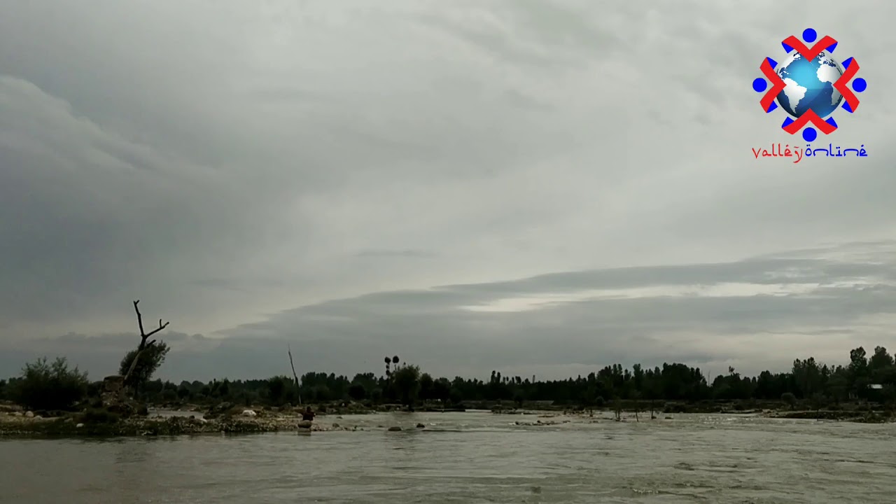 Watch: Rafting In Nallah Sindh In Kashmir Valley - YouTube