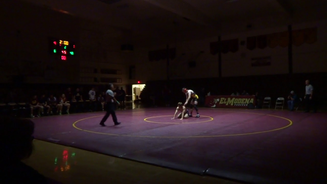 Varsity Wrestling - 2018 Duals : 145 lbs. El Modena vs Beckman - YouTube