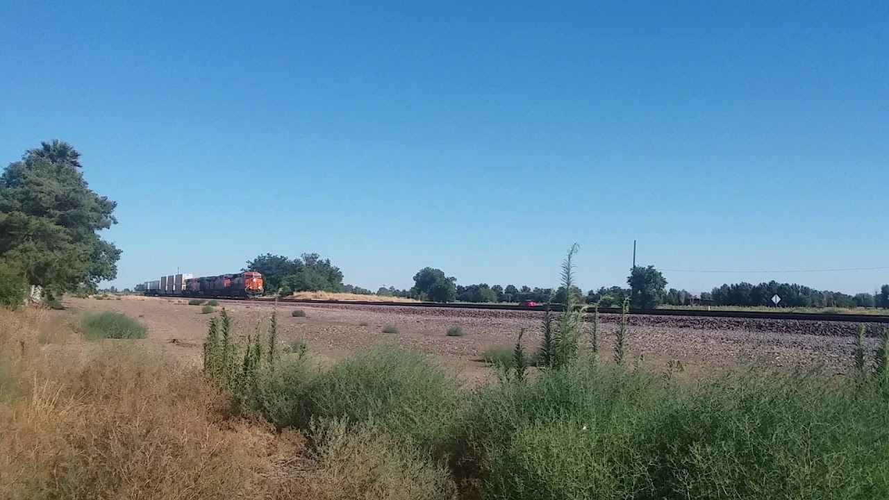 Short bnsf ups train - YouTube