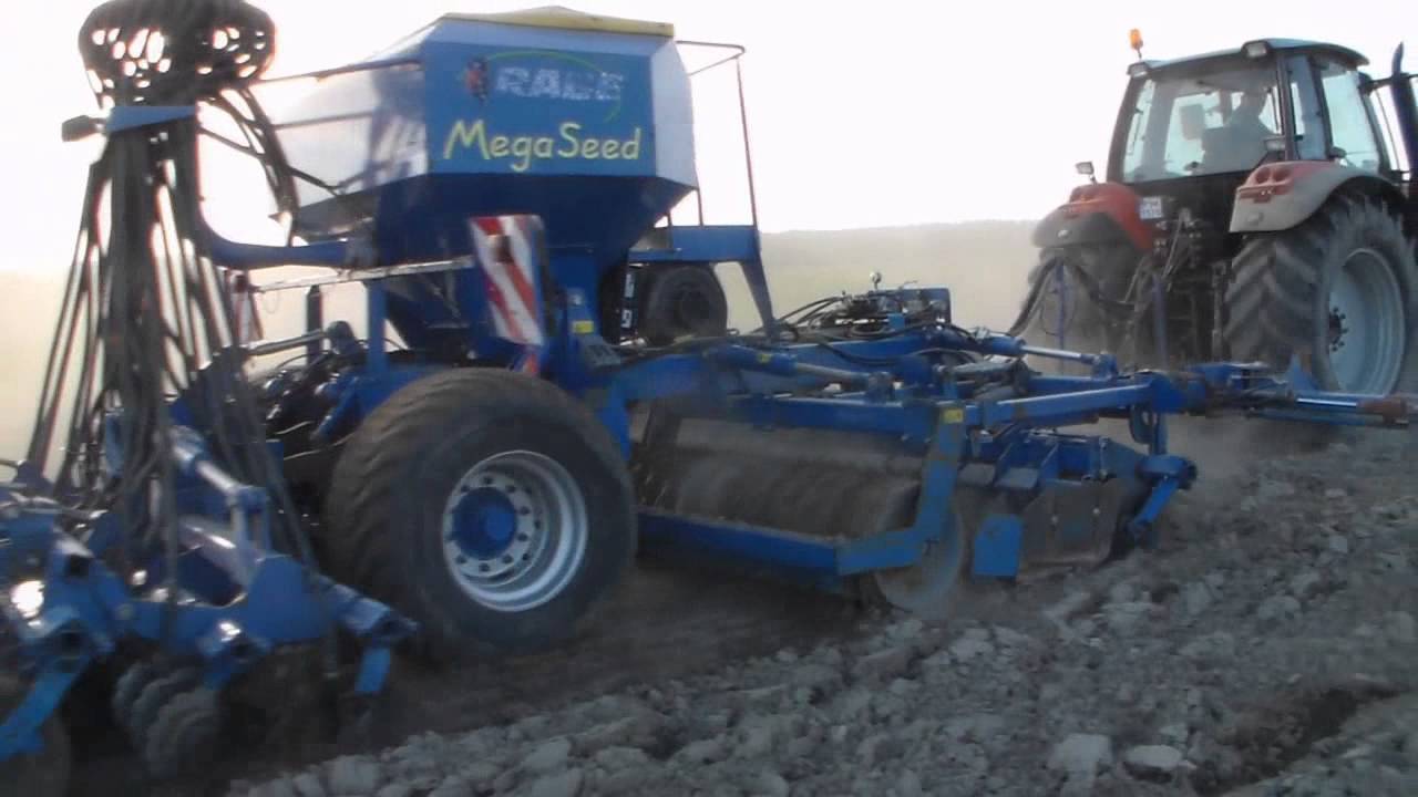 Siew pszenicy 2013 //Same//Rabe MegaSeed\\ - YouTube