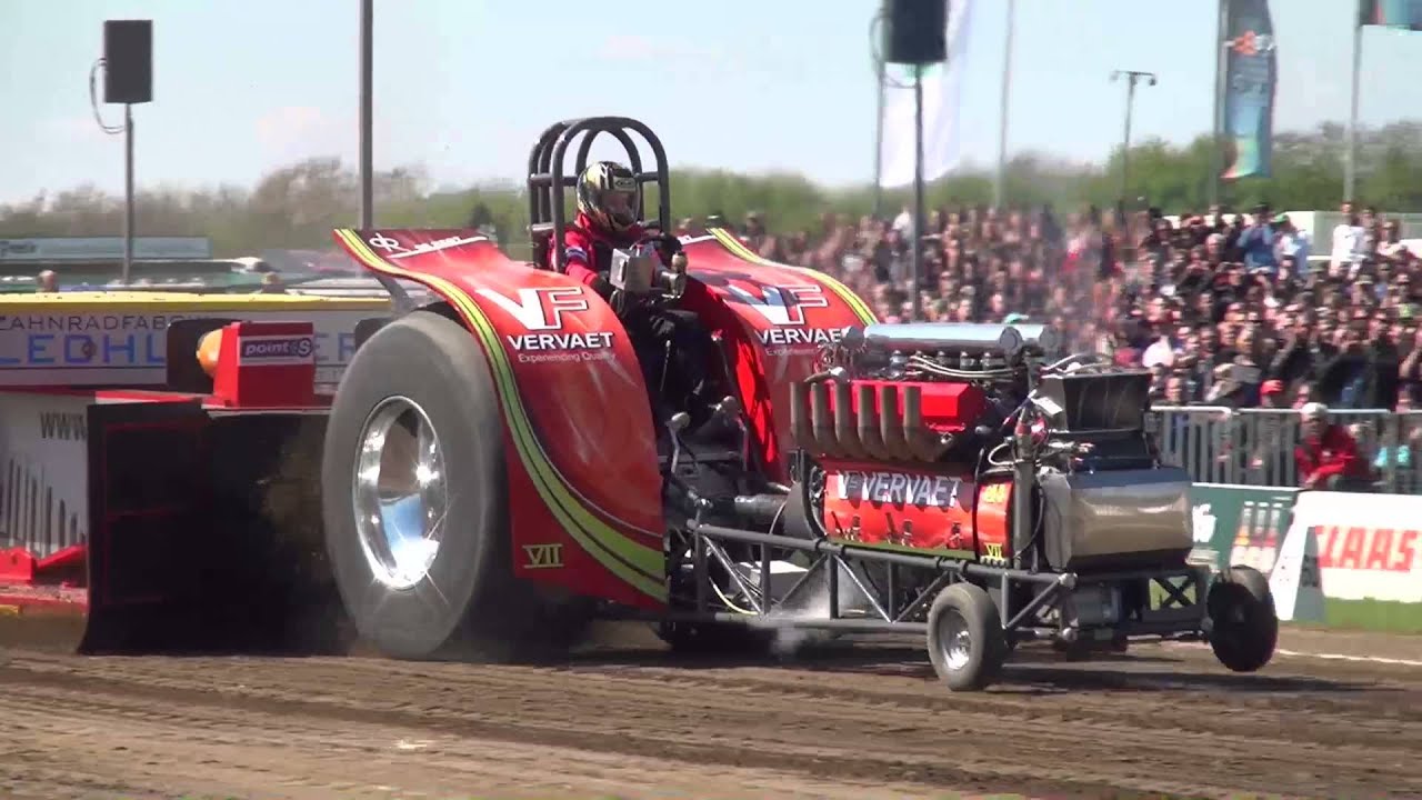 Green Spirit 2013 @ Füchtorf Tractor Pulling by MrJo - YouTube