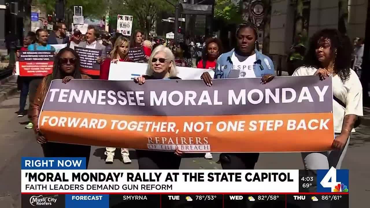 'Moral Monday' Rally at the State Capitol - YouTube