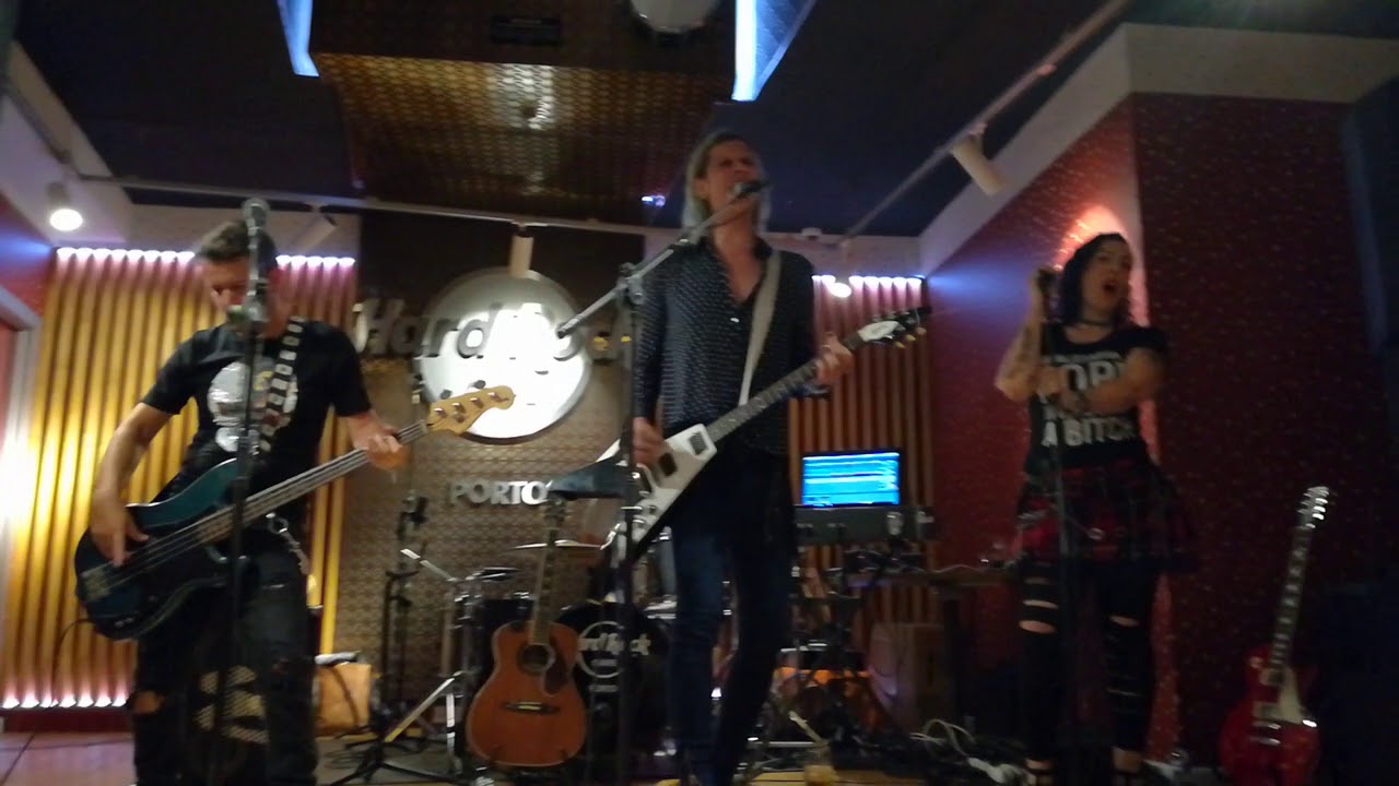 Slimmy - Crawling (LP cover) @Hard Rock Cafe Porto - YouTube