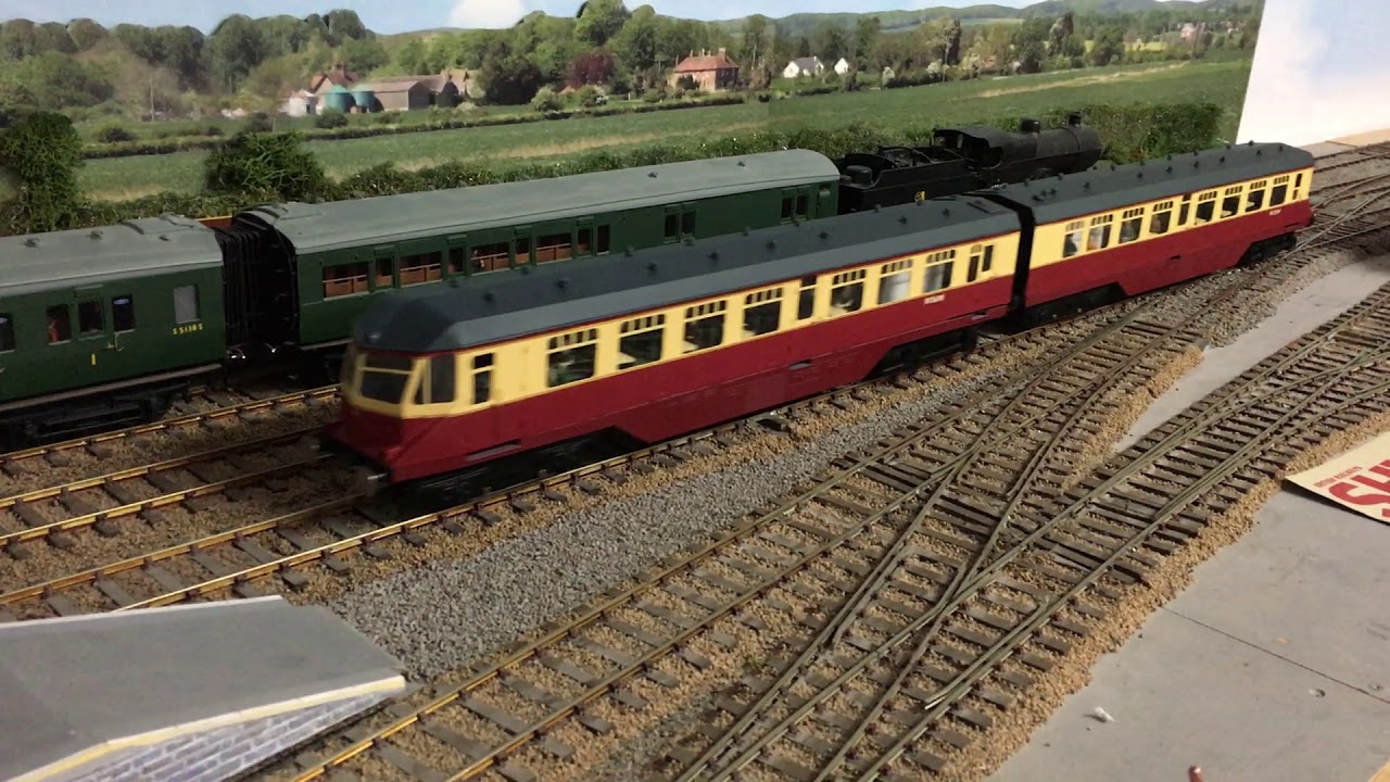 ex-GWR twin diesel railcar at Stoke St Michael O gauge model railway ...