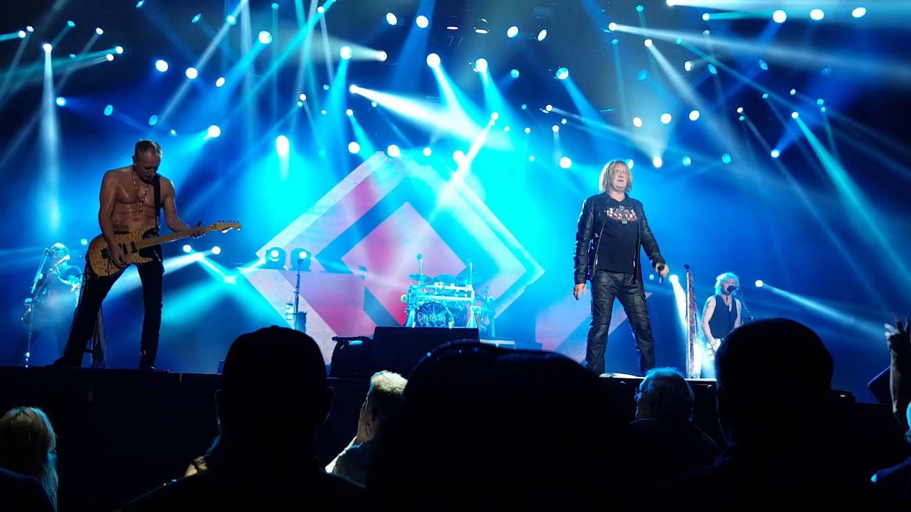 Def Leppard Let's Get Rocked Live MN Statefair - YouTube