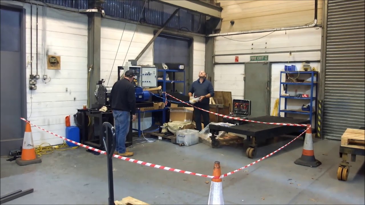 Putman - 500 kg Fire Safety Curtain 'Hoist' - YouTube