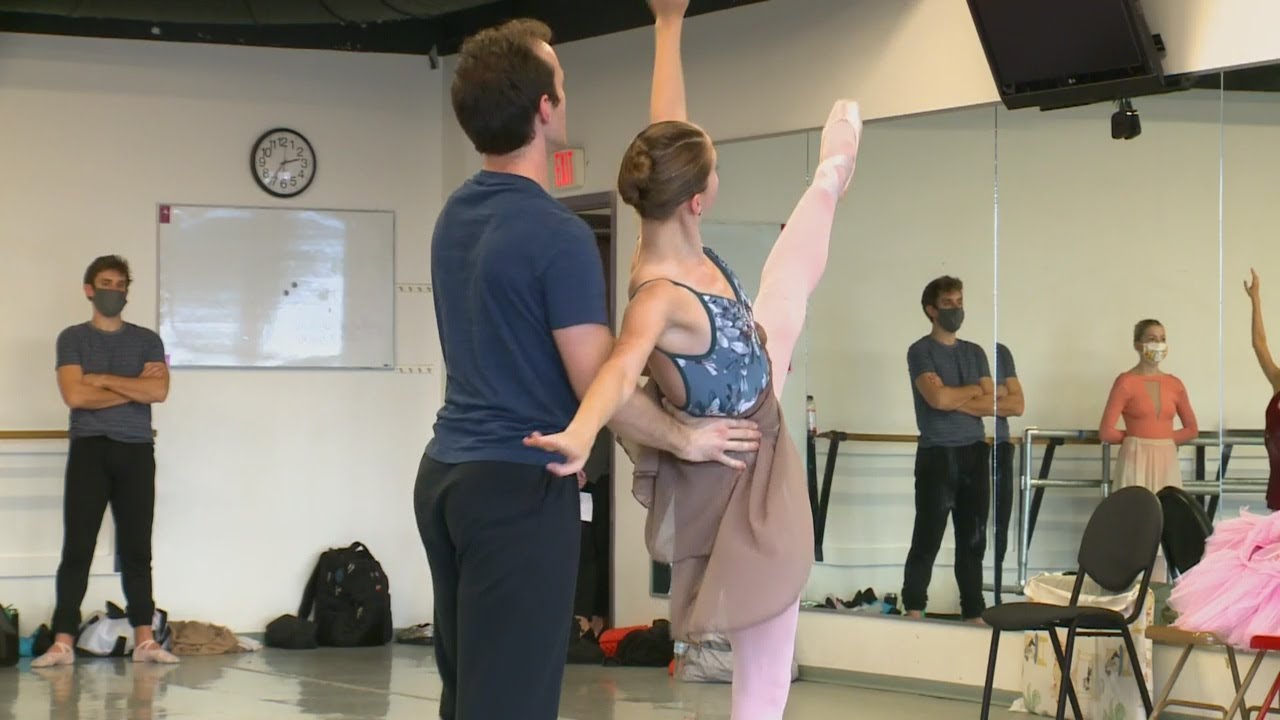 Fort Wayne Ballet presents Dracula - YouTube